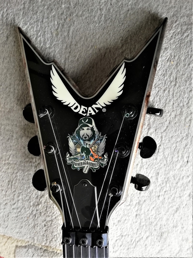 Guitares Electriques Dean USA RUST RAZORBACK TRIBUTE OCCASION 3400