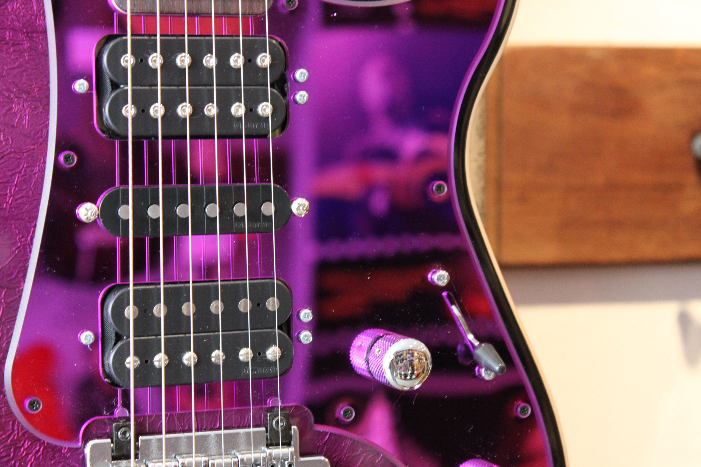 Guitares Electriques Vigier Excalibur Spécial HSH Ltd Al Purple/ RW ...